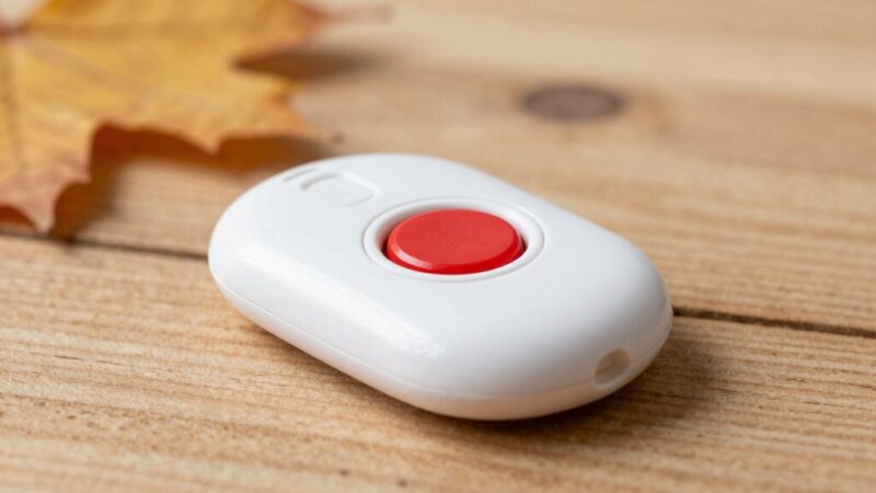 15 Best Fall Detection Medical Alert Pendants for 2026 - Deaf Vibes