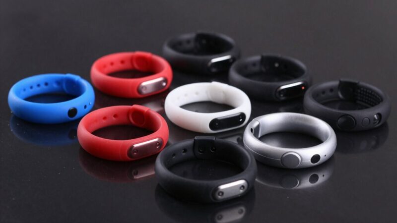 9 Best Vibration Alert Bracelets for Hearing Impaired in 2026 - Deaf Vibes